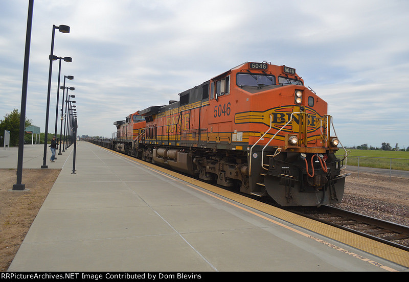 BNSF 5046